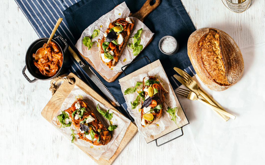 Rezept: Gegrilltes Bio-Feierabend-Christoph-Brot mit Paradeiser ...